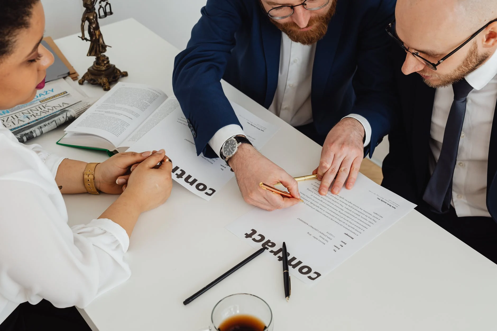 5 Things To Check Before You Sign A New Employment Contract 5-things-to-check-before-you-sign-a-new-employment-contract